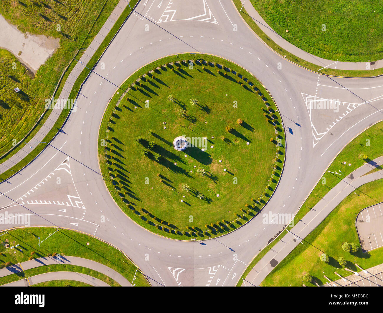 Roundabout symmetry hi-res stock photography and images - Alamy