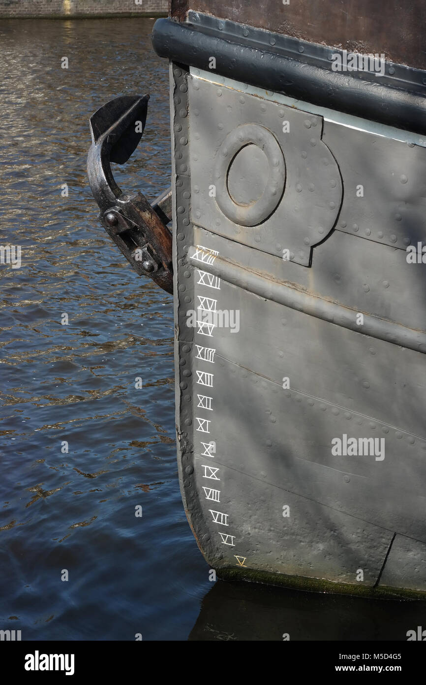 Bow of a ship with draft indication Stock Photo - Alamy
