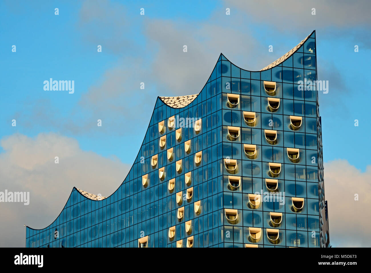 Glass facade, Elbe Philharmonic Hall in the evening light, architects ...