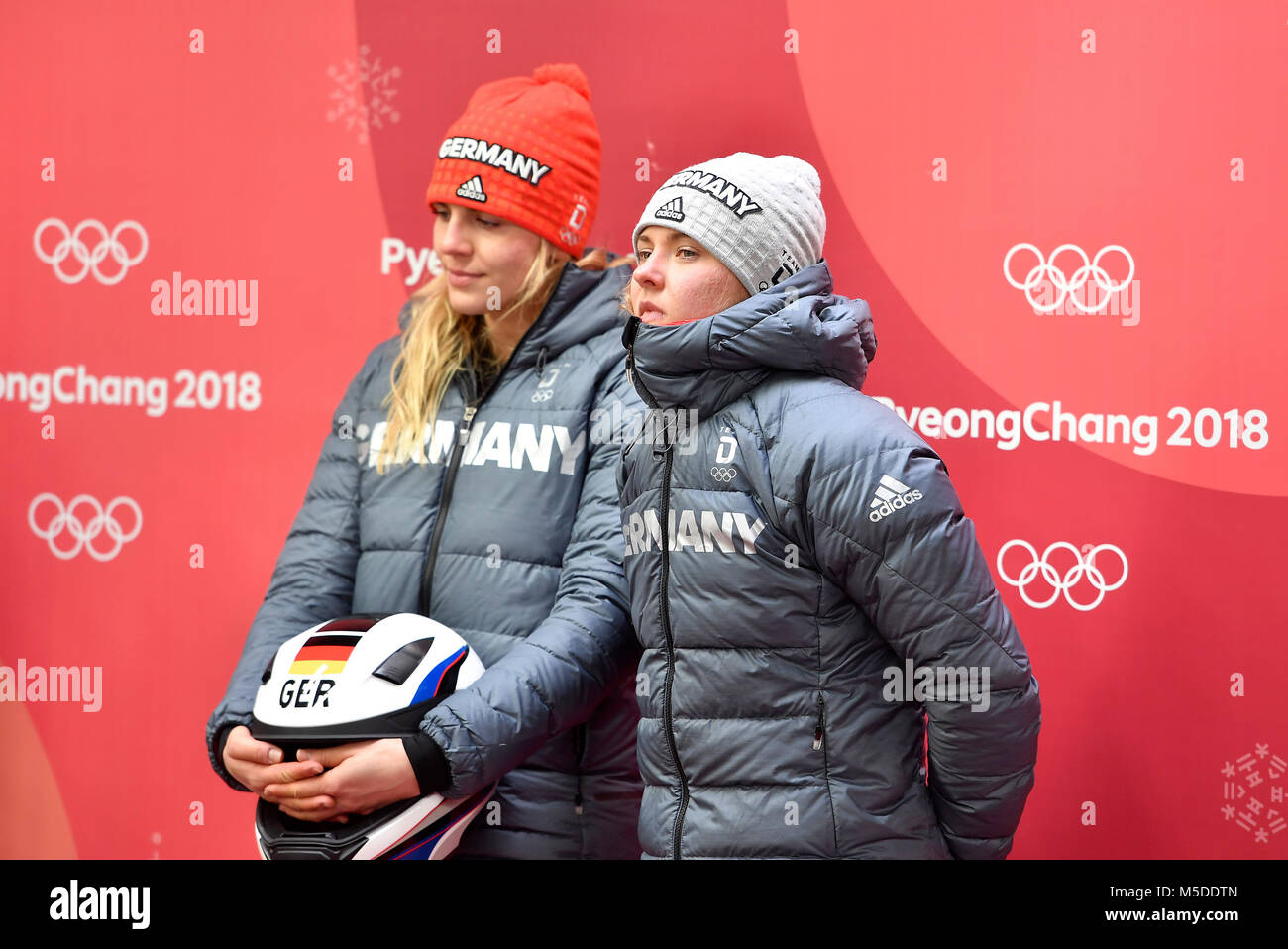 Stephanie SCHNEIDER /Annika DRAZEK (GER), Olympiasieg.Olympic Champion ...