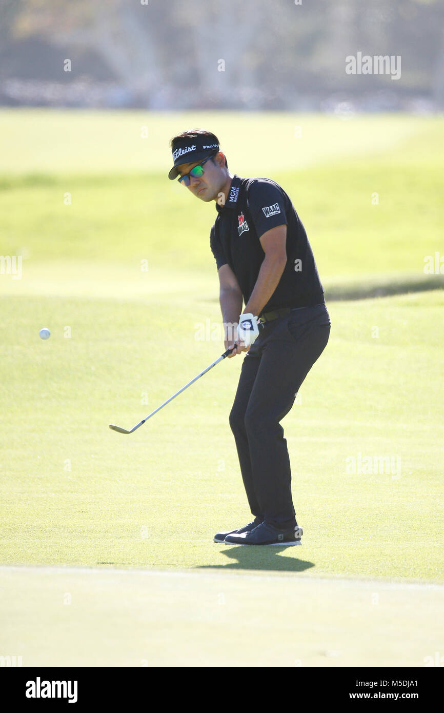 February 18, 2018 Kevin Na chips on the 17th hole during the final ...