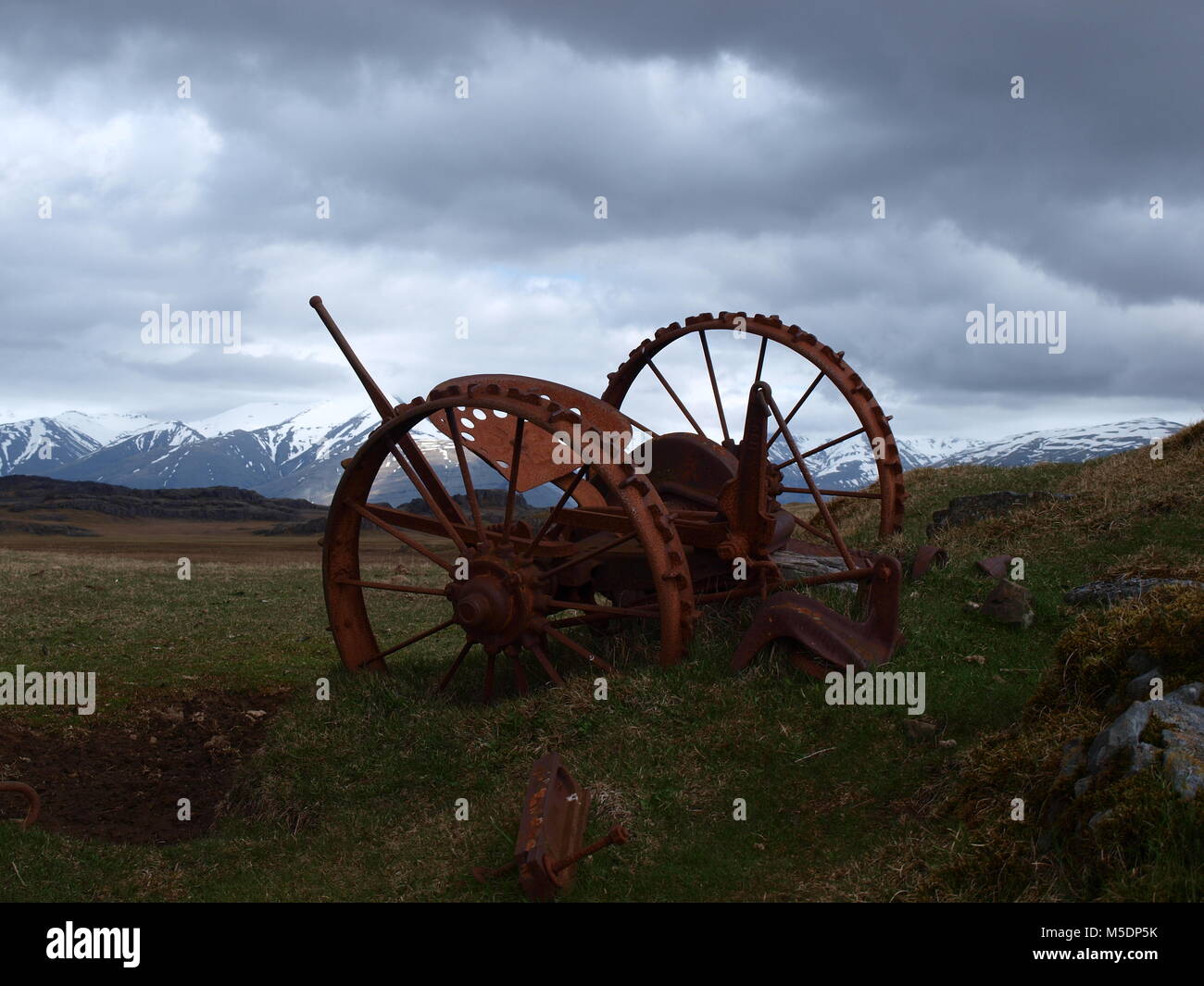 Old tractor ancient agriculture hi-res stock photography and images - Alamy