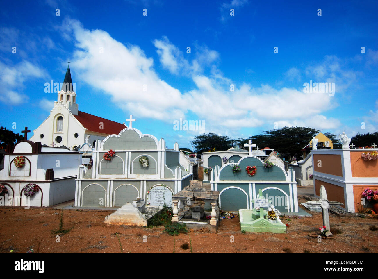 Above ground aruban cemetery hi-res stock photography and images - Alamy