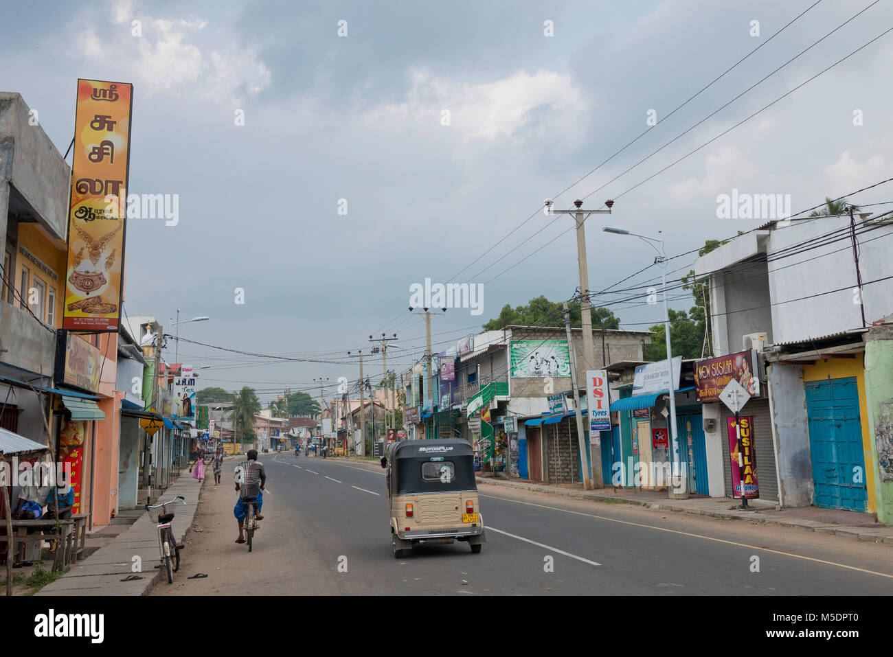 Sri Lanka, Point Pedro, Asia, traffic, street scene Stock Photo - Alamy