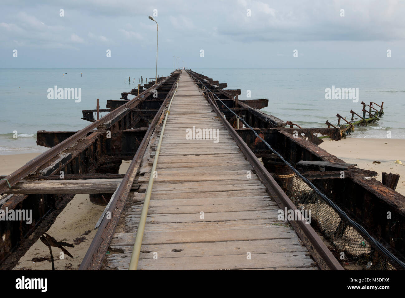 Sri Lanka, Talaimannar, Asia, sea, pier, wooden, beach Stock Photo - Alamy
