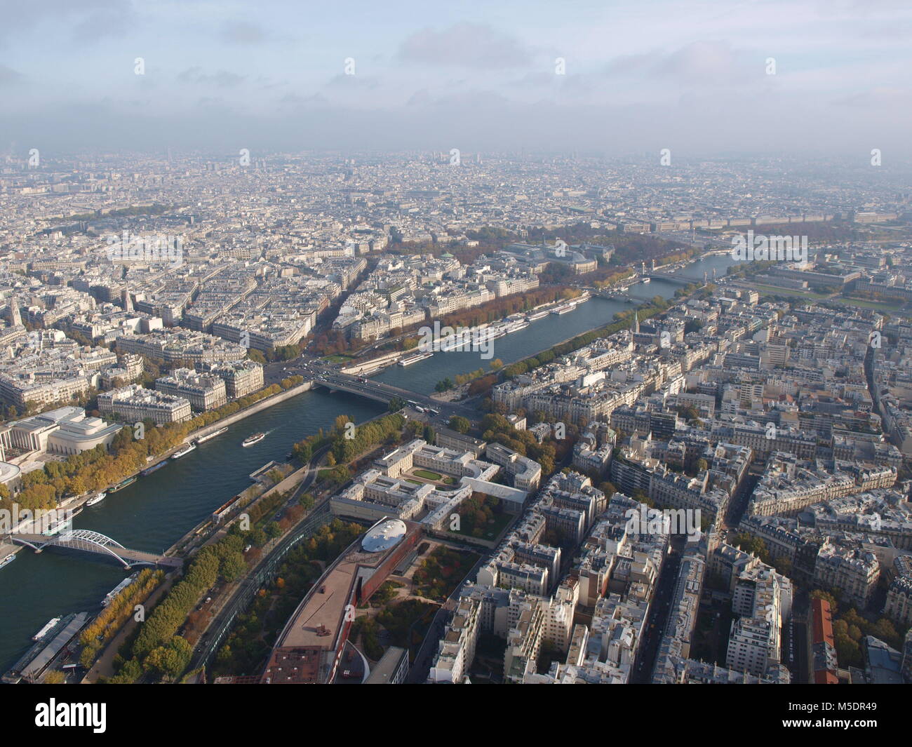 Paris from above hi-res stock photography and images - Alamy