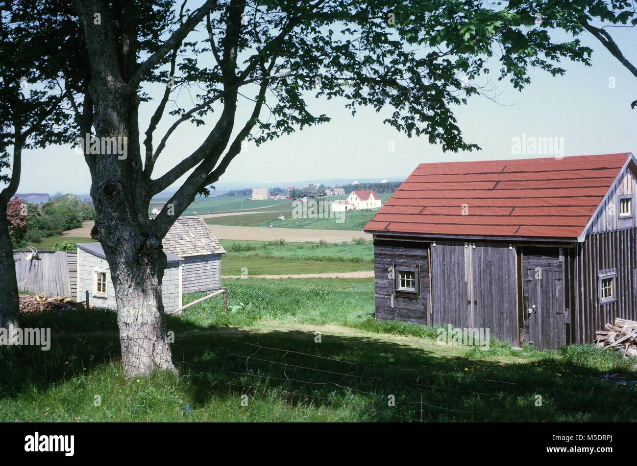 Vintage farm structures hi-res stock photography and images - Alamy