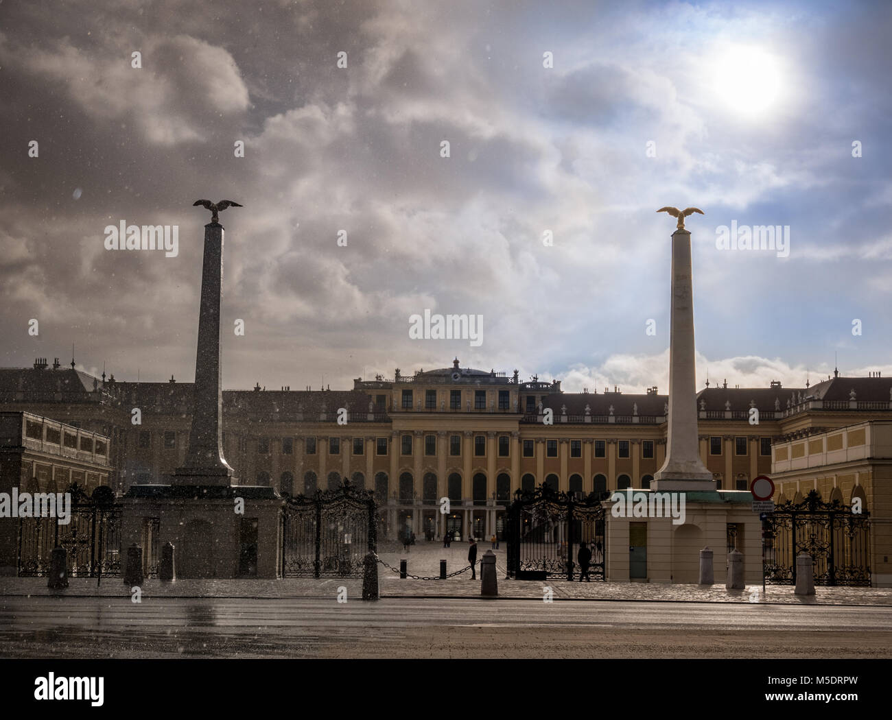 Weatherfight hi-res stock photography and images - Alamy