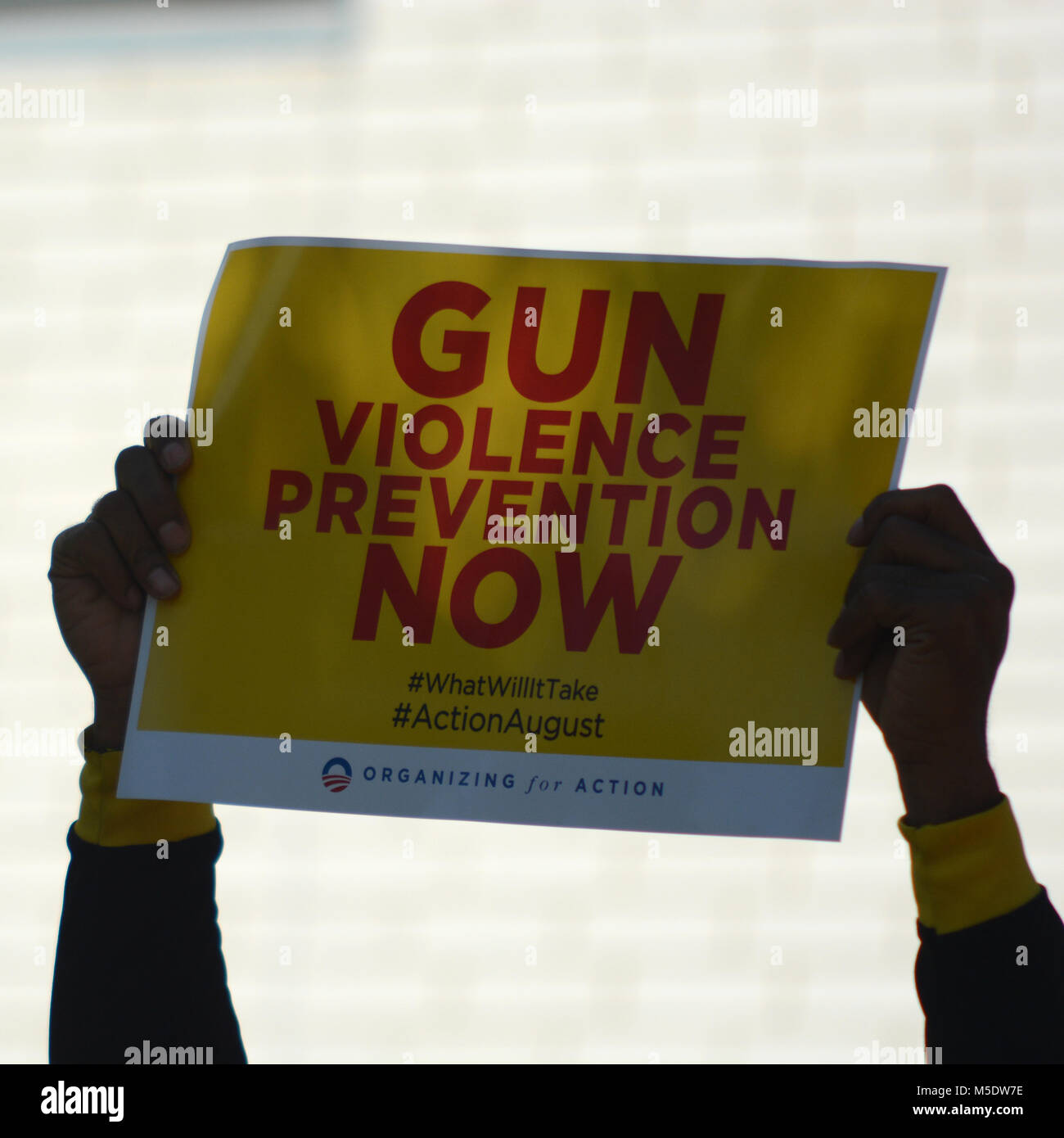 Stop the violence hi-res stock photography and images - Alamy