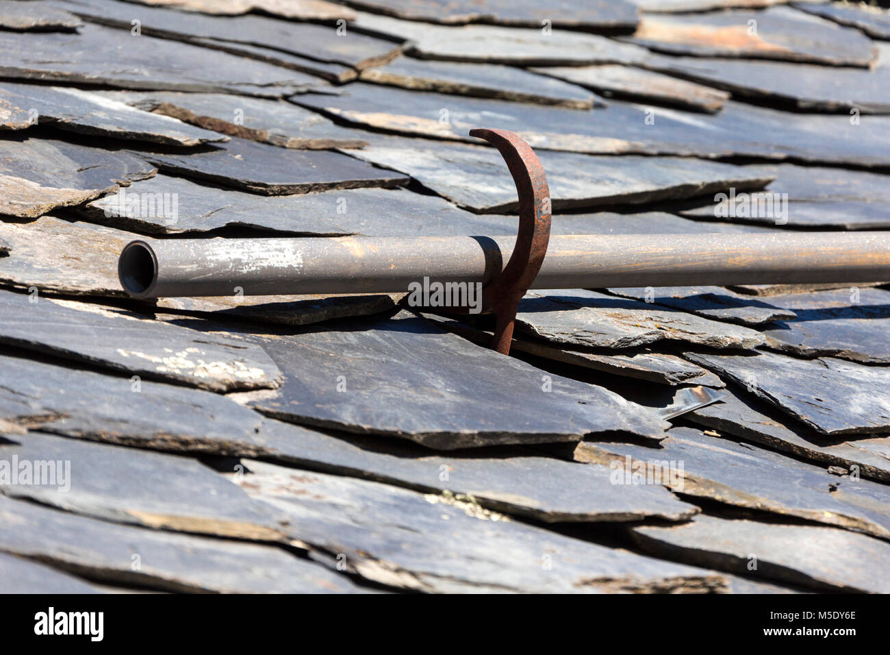 Stone roofs hi-res stock photography and images - Alamy