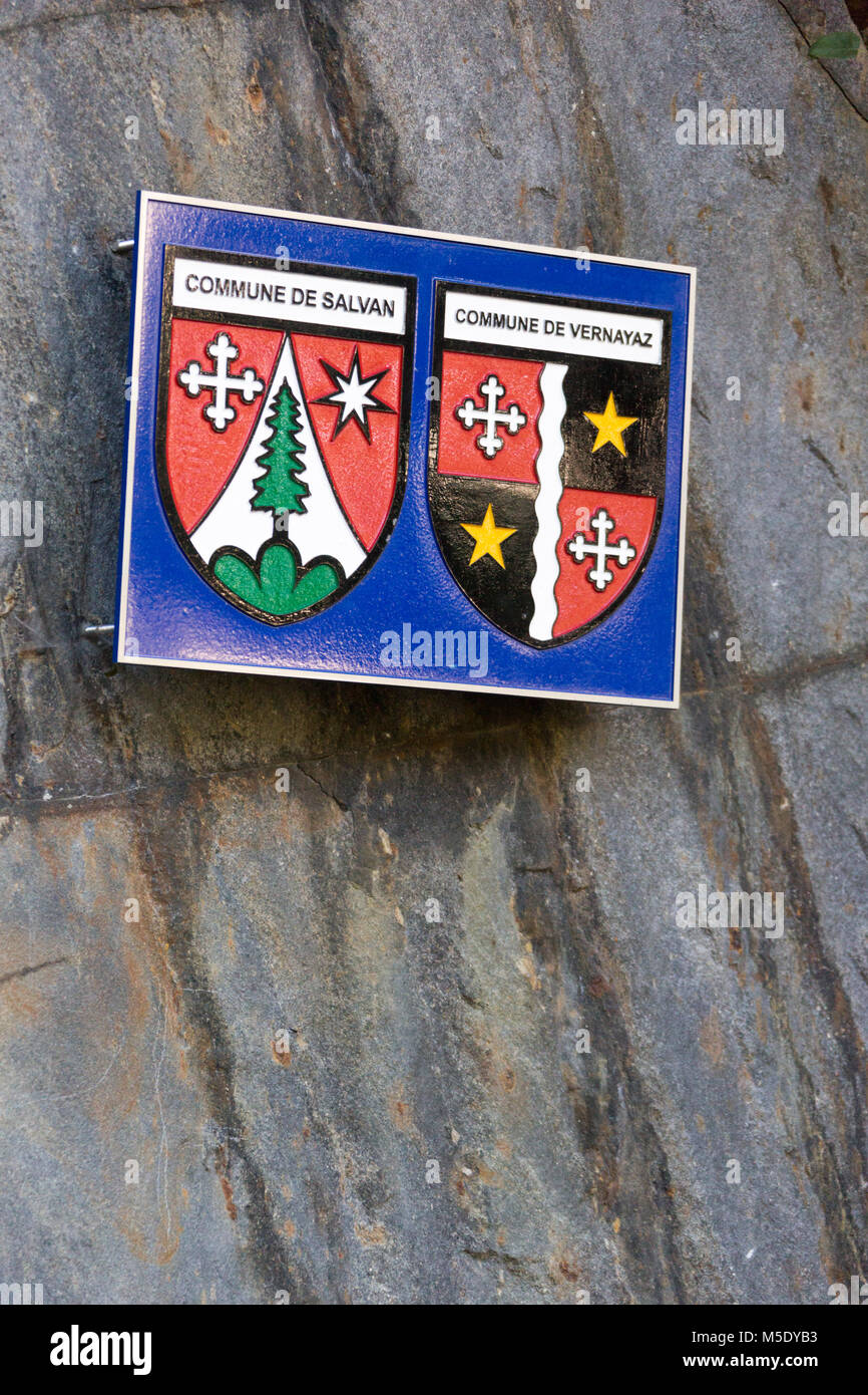 Local coat of arms hi-res stock photography and images - Alamy
