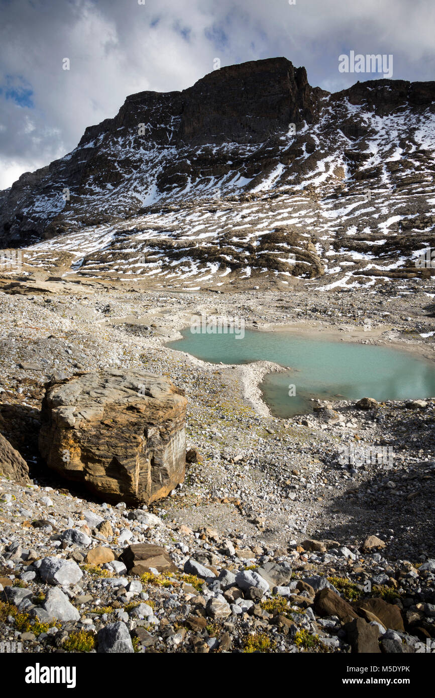 Hiking, walking, the Alps, mountains, rock, stone, stone, mountain lake ...