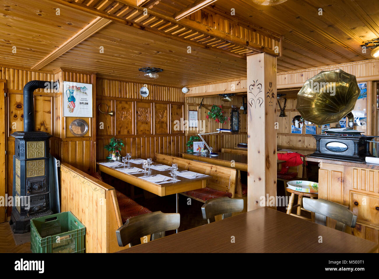 Restaurant, hotel, wood, wooden wainscoting, food Stock Photo - Alamy