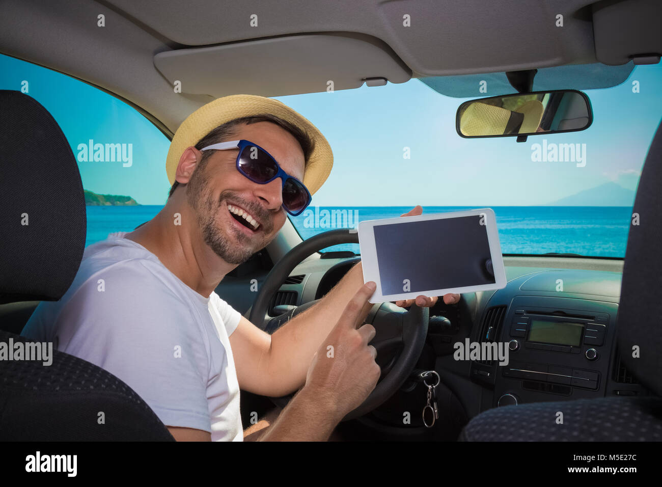 Uber taxi map hi-res stock photography and images - Alamy