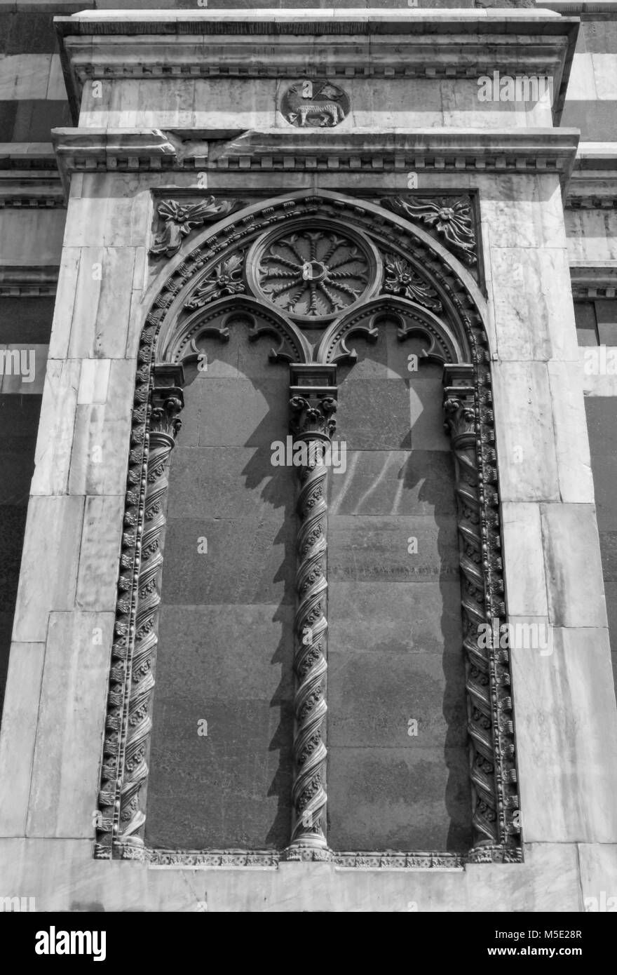 FLORENCE DUOMO WINDOW IN NEO GOTHIC STYLE Stock Photo - Alamy