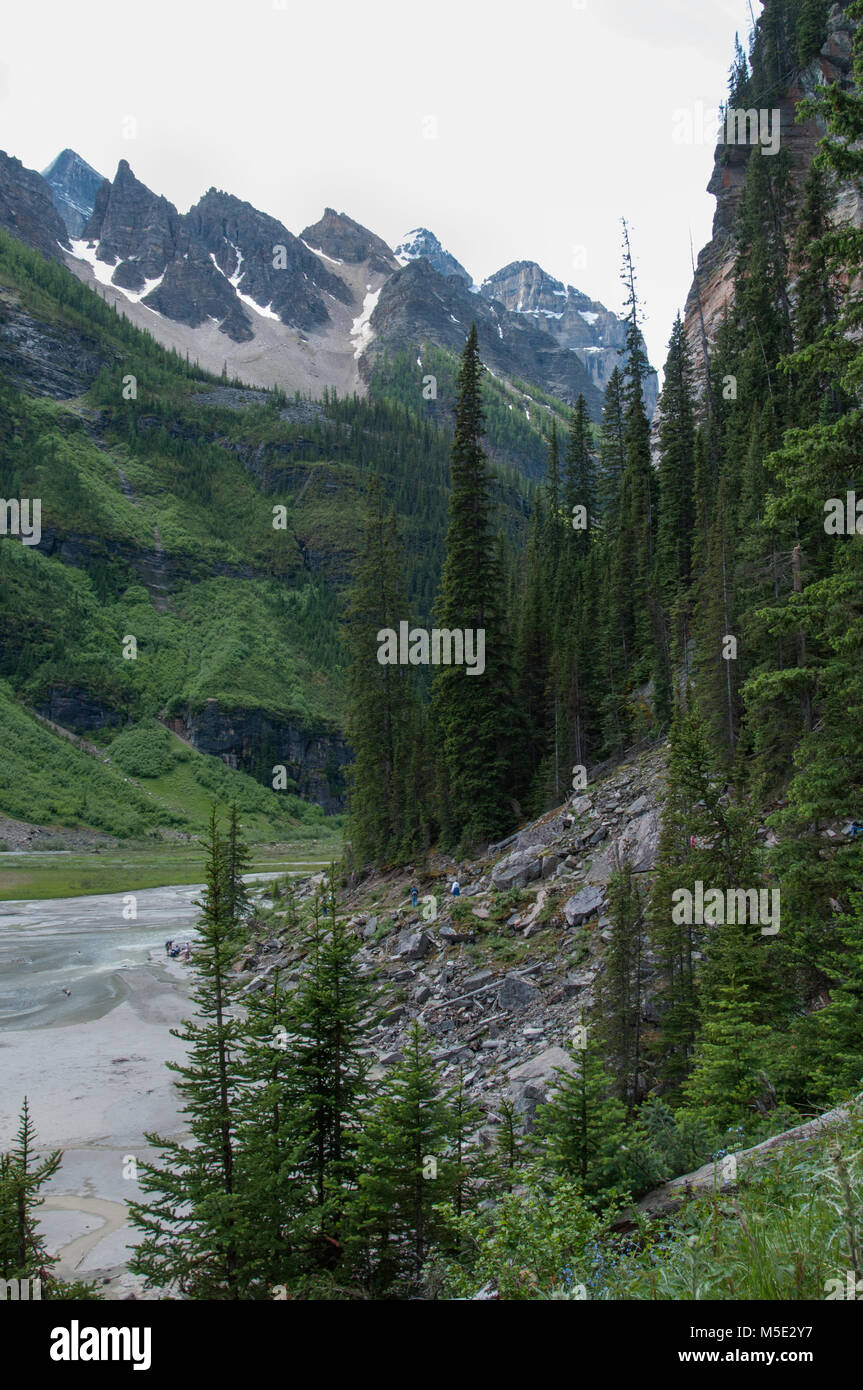 Crystal lake alberta canada hi-res stock photography and images - Alamy