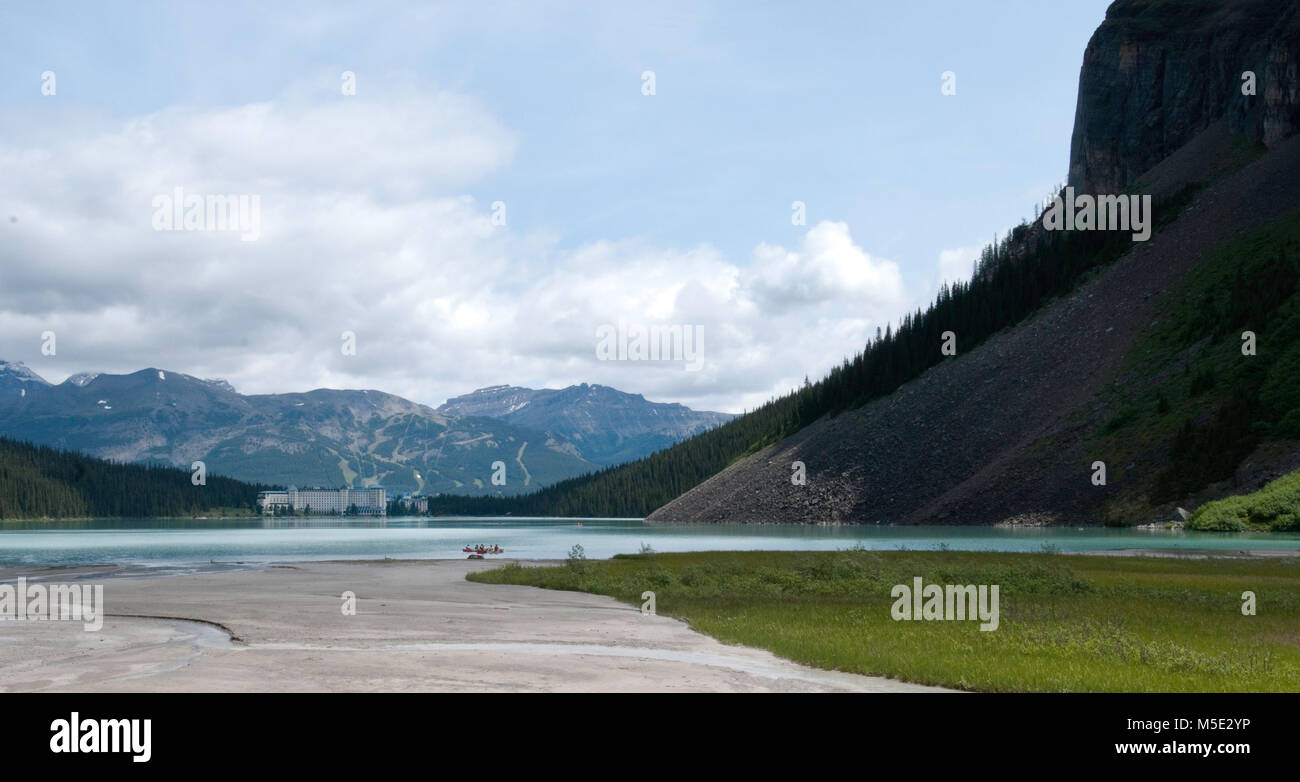 Crystal lake alberta canada hi-res stock photography and images - Alamy