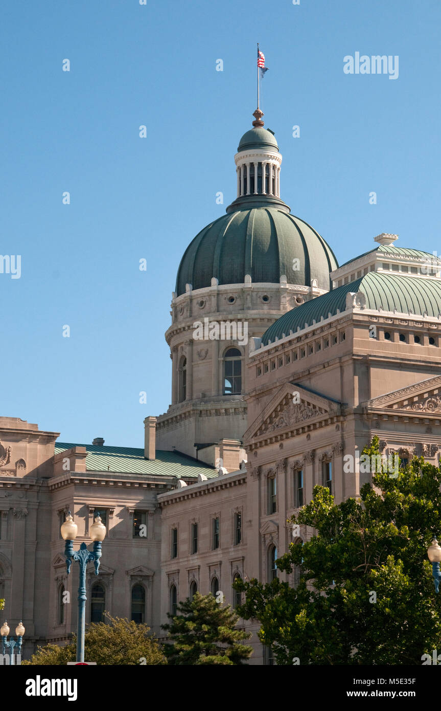 State indiana indianapolis dome hi-res stock photography and images - Alamy