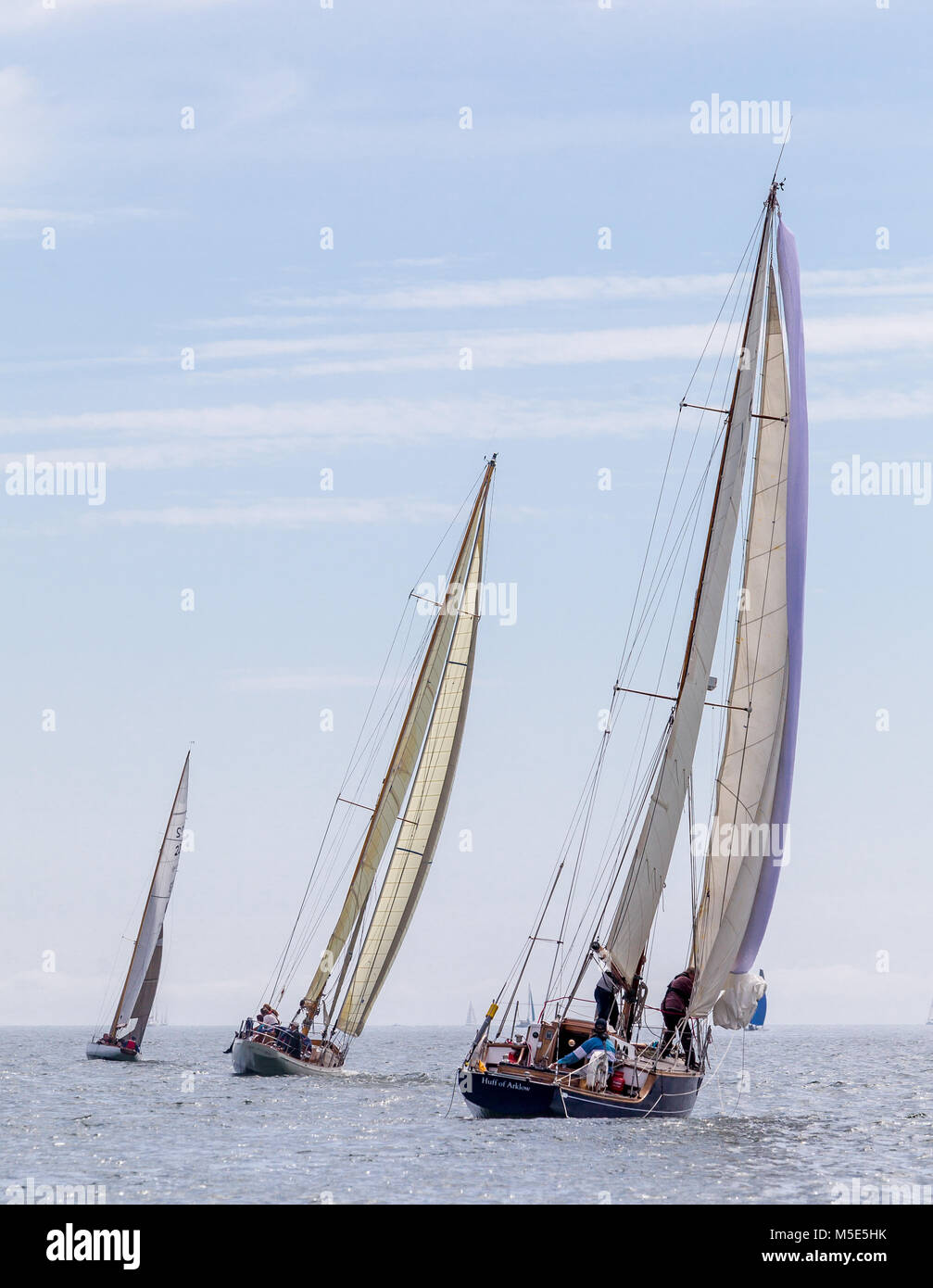 Competitive sailing hi-res stock photography and images - Alamy