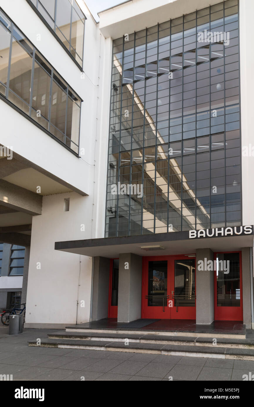 Walter gropius bauhaus 1919 hi-res stock photography and images - Alamy