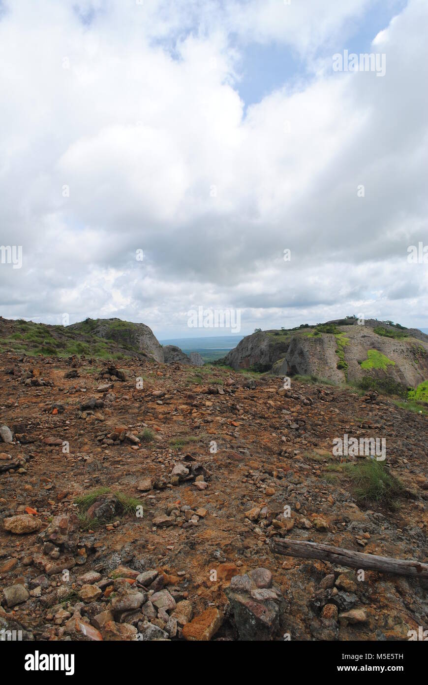The Pungo Andongo Black Rocks are located in the municipality of Kacuso ...