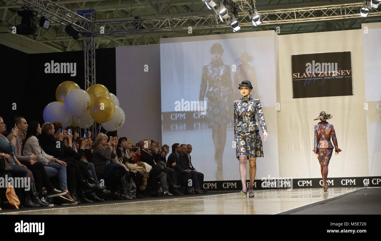 Catwalk model show in Moscow Stock Photo - Alamy