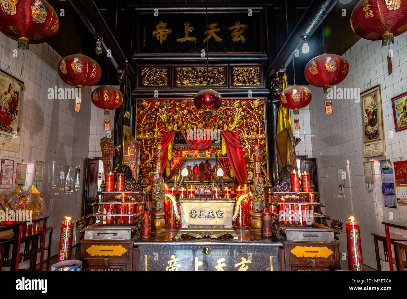 Interior chinese temple in indonesia hi-res stock photography and ...