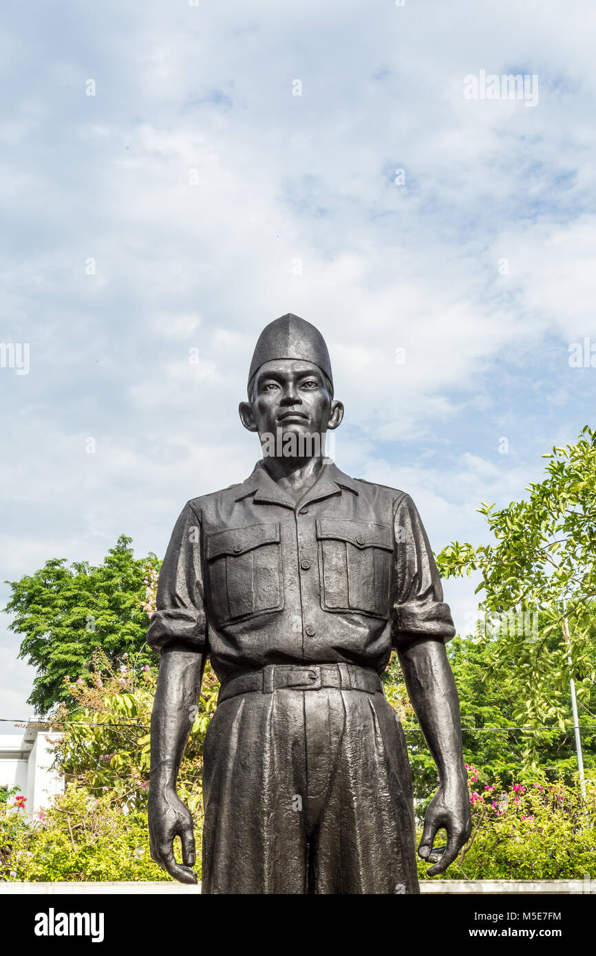 Heroes monument surabaya indonesia hi-res stock photography and images ...