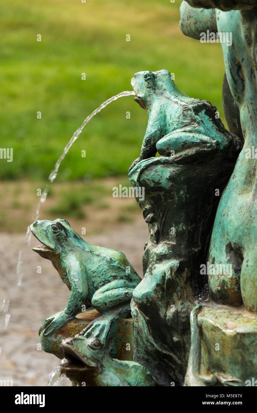 Frog splashing water on fountain, water scarcity concept, Petrin ...