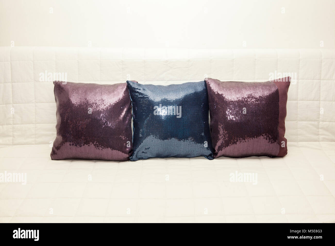 Decorative small hi-res stock photography and images - Alamy