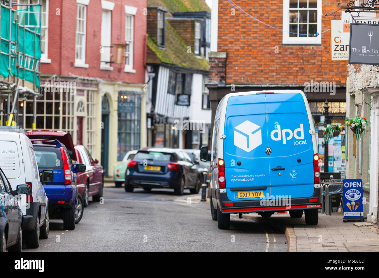 Dpd delivery van hi-res stock photography and images - Alamy