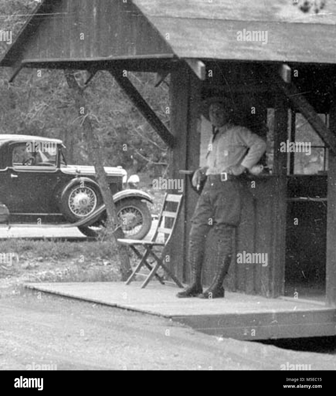 Grand Canyon Old Sou Entrance PARK RANGER ON PORCH OF OLD SOUTH ...