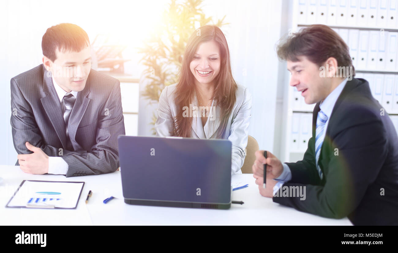 business team discusses work plan Stock Photo - Alamy