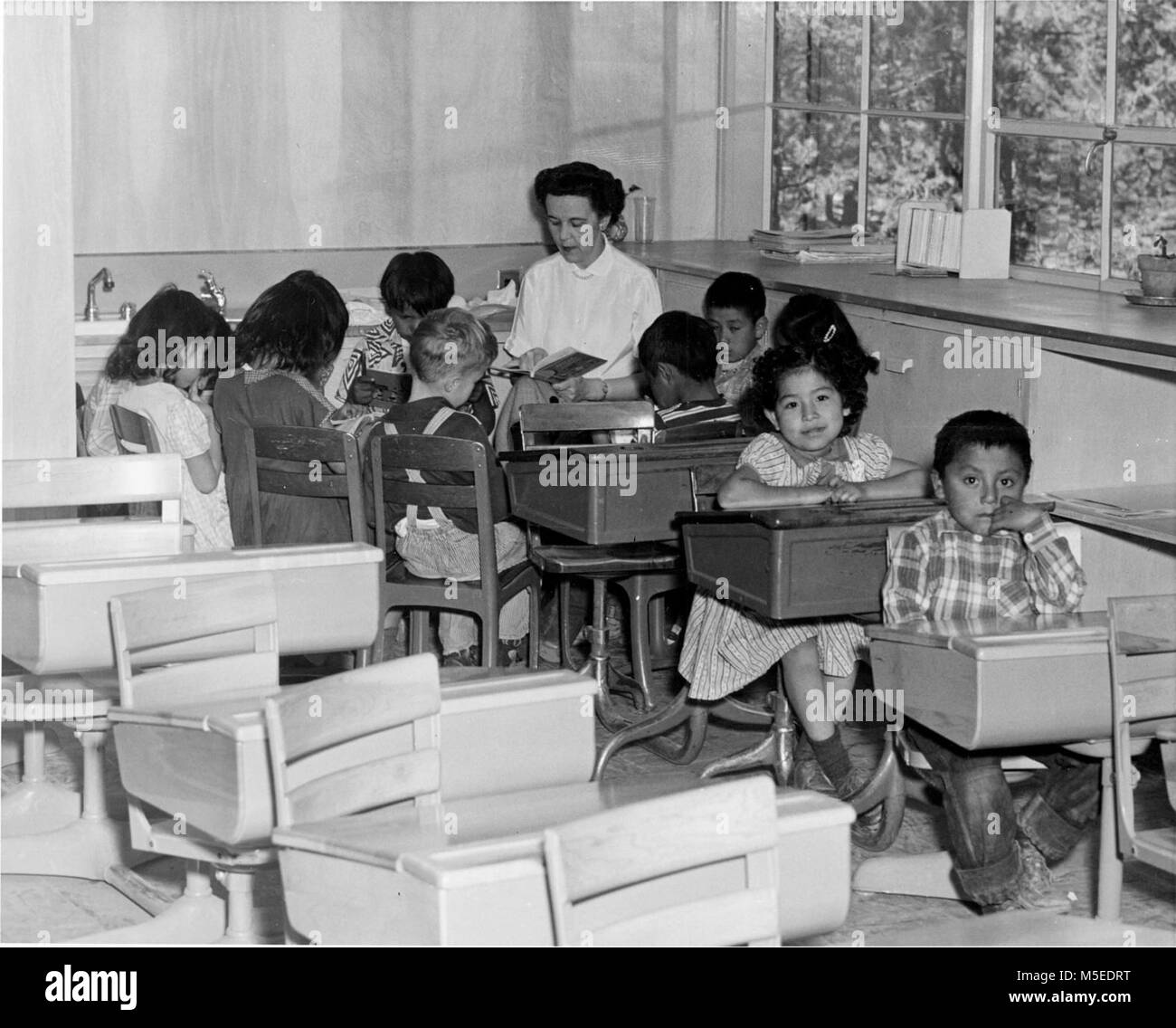 Grand Canyon Historic First Grade Classroom FIRST GRADE IN CLASS IN NEW ...