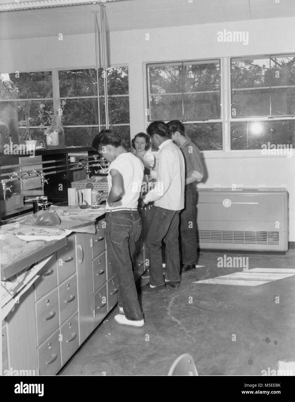 Grand Canyon Historic Science Classroom c INTERIOR VIEW OF SCIENCE ...