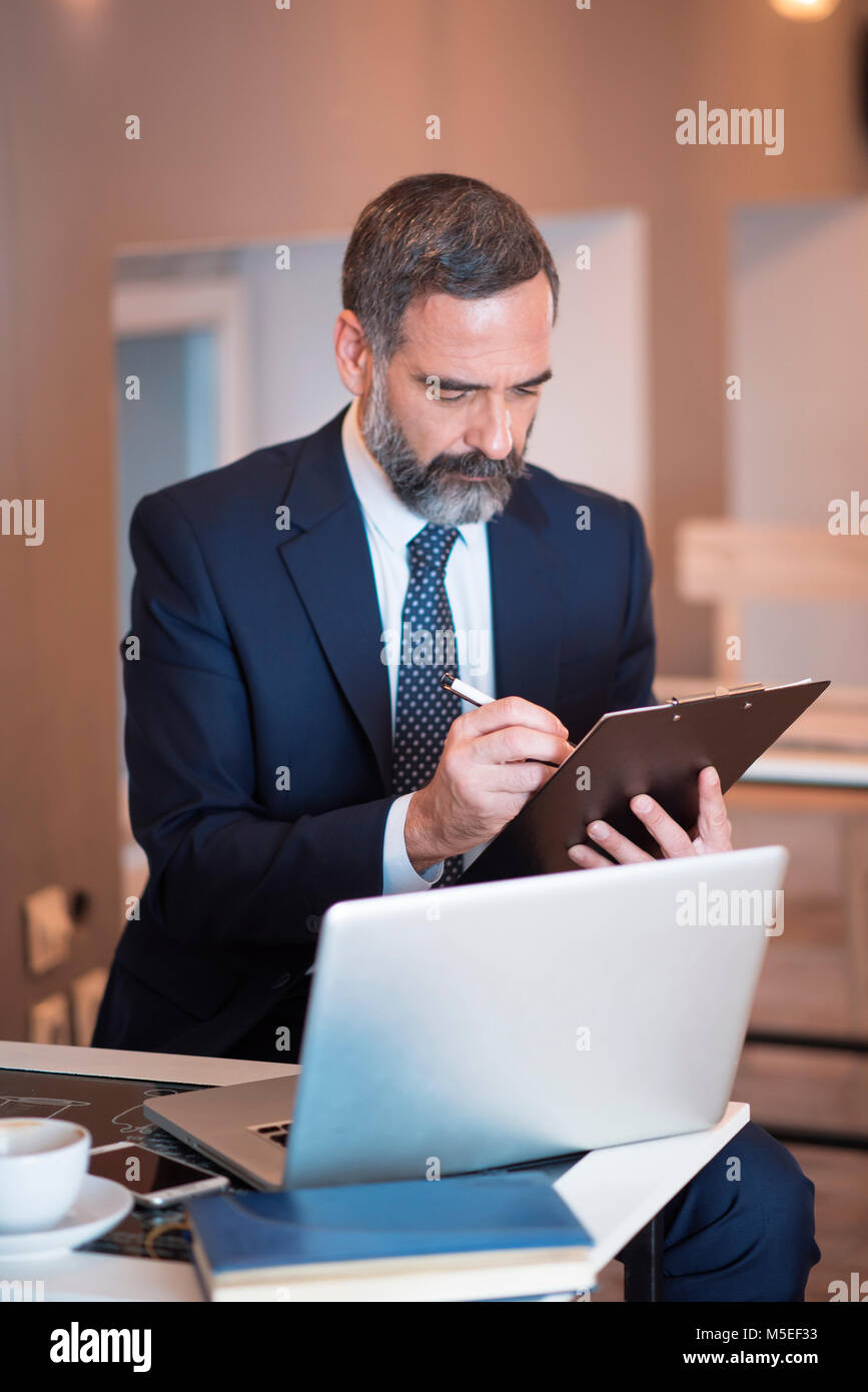 Proposal paperwork hi-res stock photography and images - Alamy