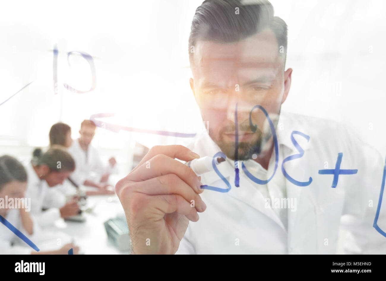 Scientist virtual chemical formula hi-res stock photography and images ...