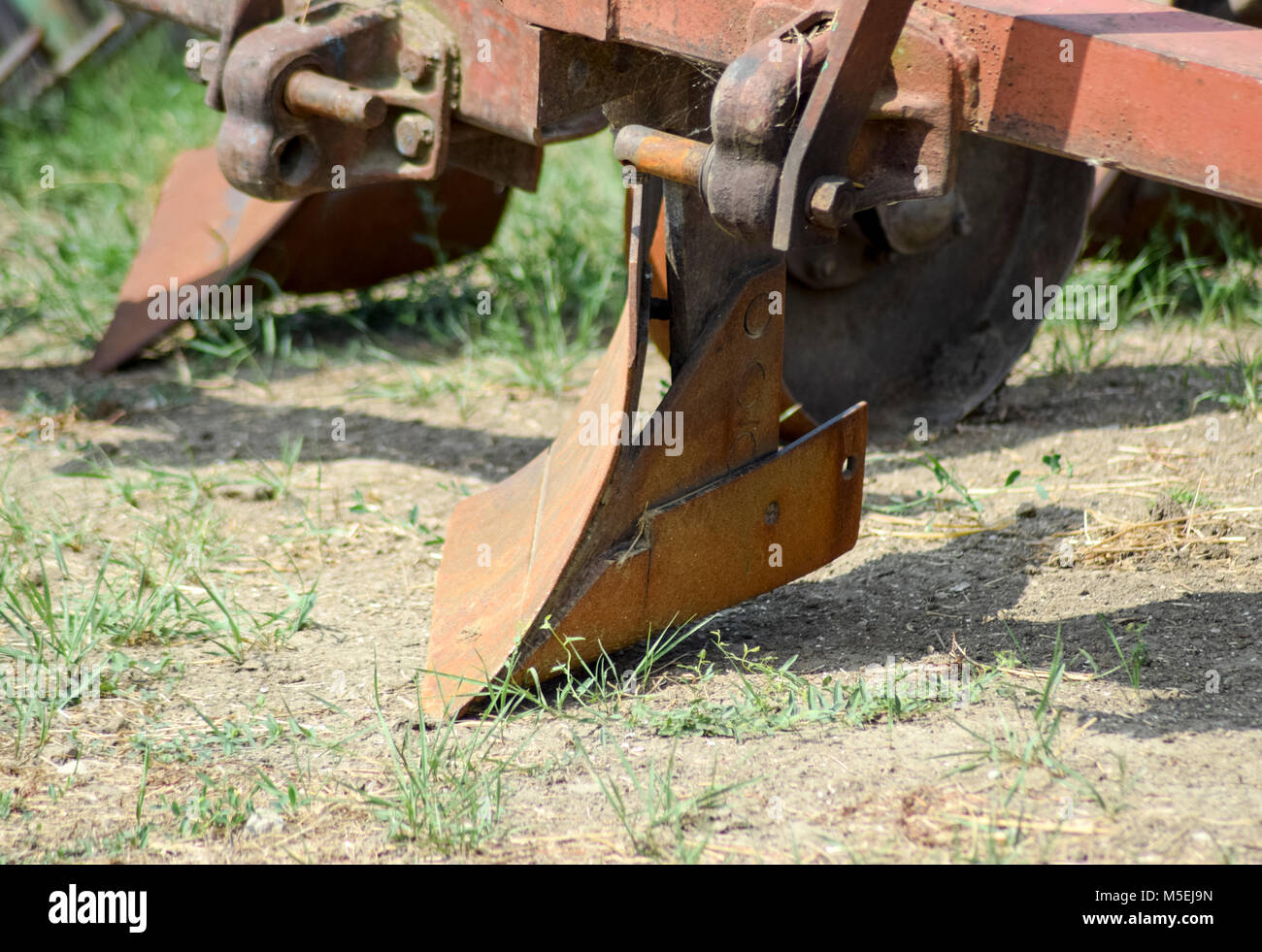 Combines on trailers hi-res stock photography and images - Alamy