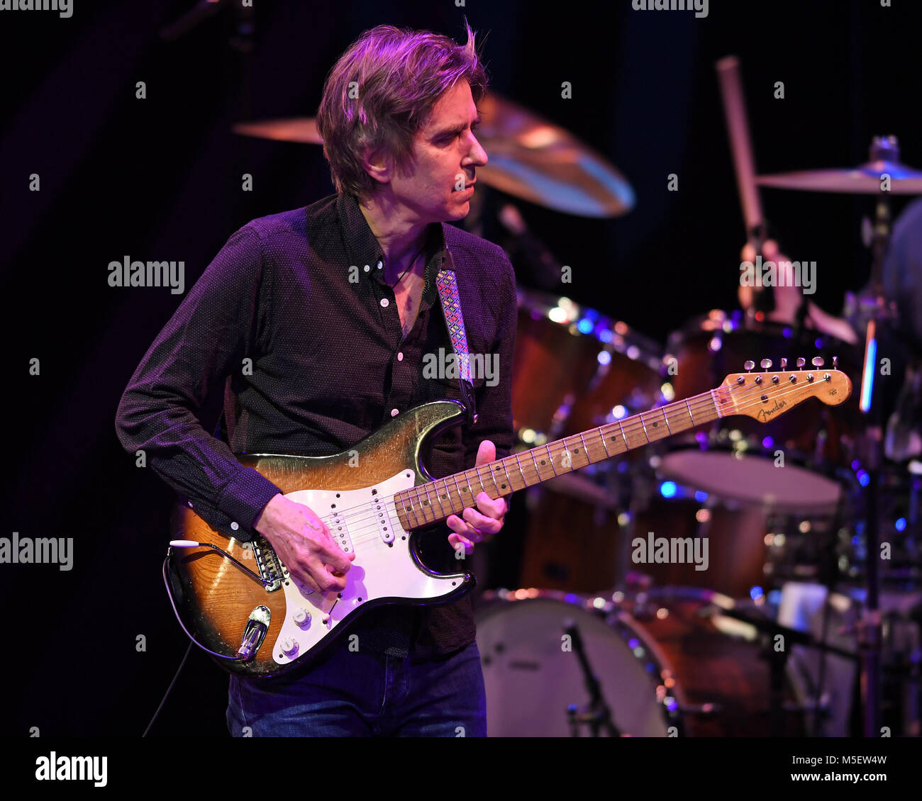 Eric johnson guitarist hi-res stock photography and images - Alamy