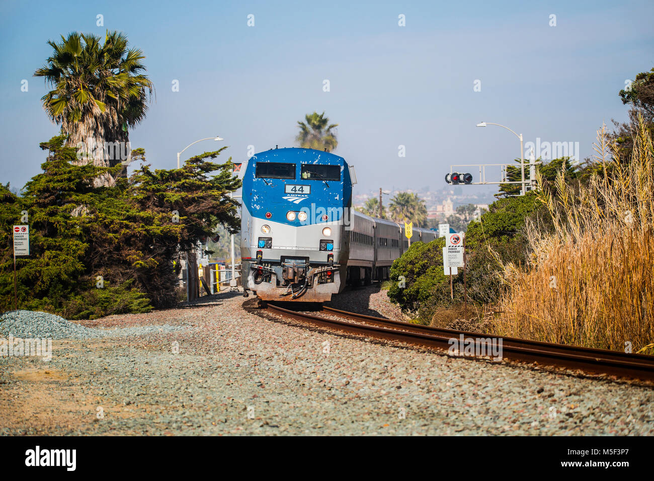 amtrak train pacific surfliner between los angeles and san diego Stock ...