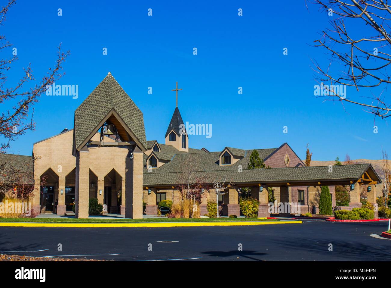 Plants roof steeple hi-res stock photography and images - Alamy