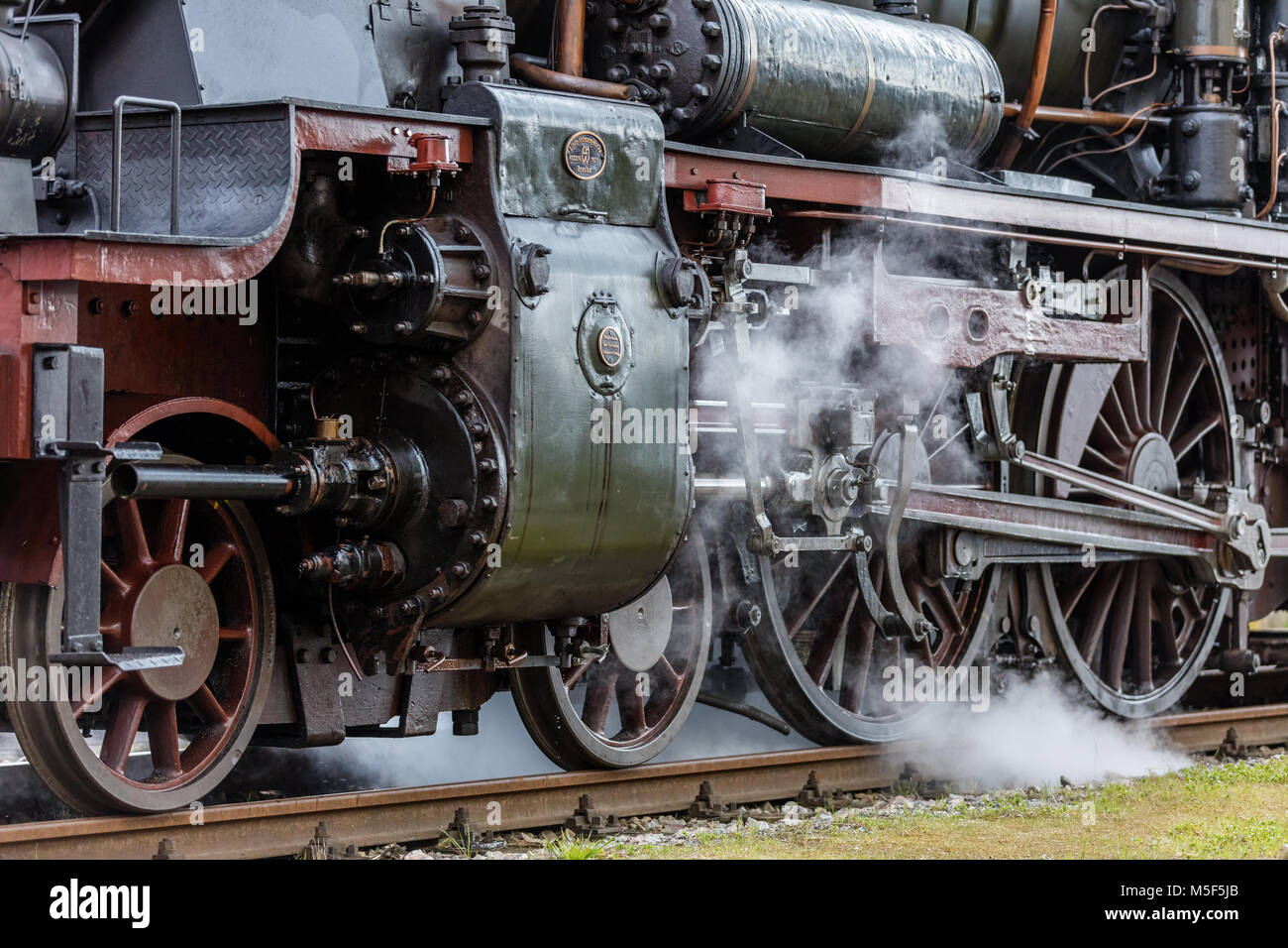 Drive details of a historical steam locomotive Stock Photo - Alamy