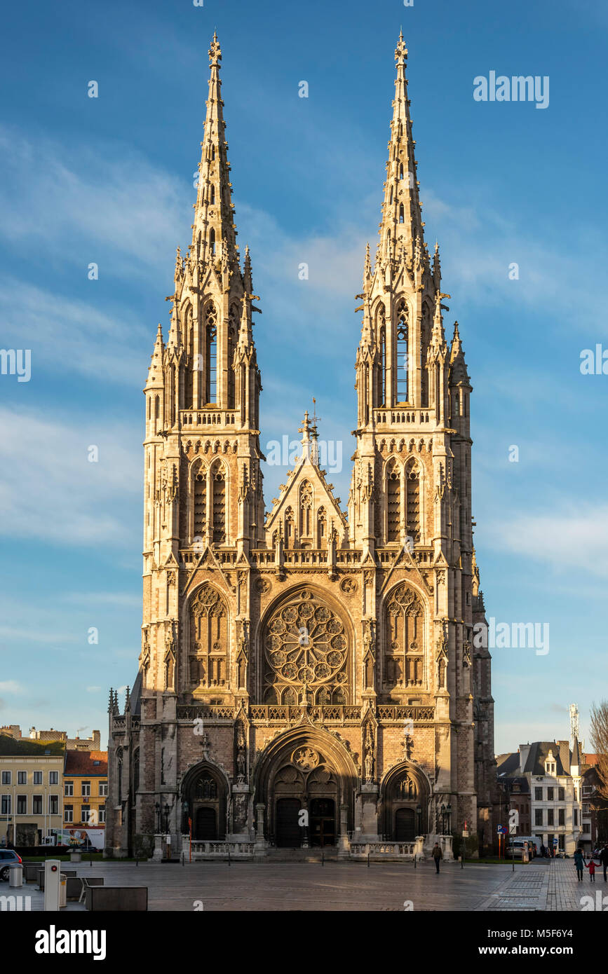 Sint-Petrus-en-Pauusplein (Church of Saint Peter and Saint Paul ...