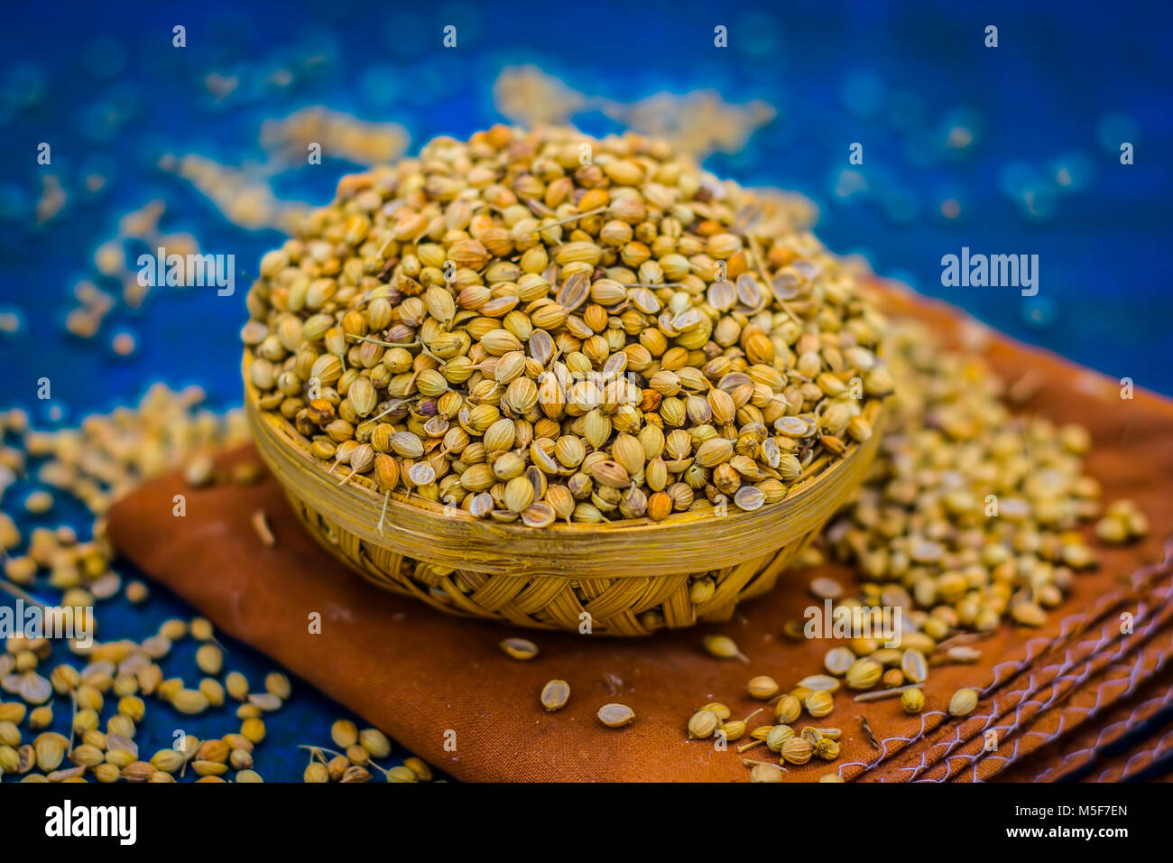 Close up of spice coriander seeds,Coriandrum sativum in a traditional basket Stock Photo - Alamy