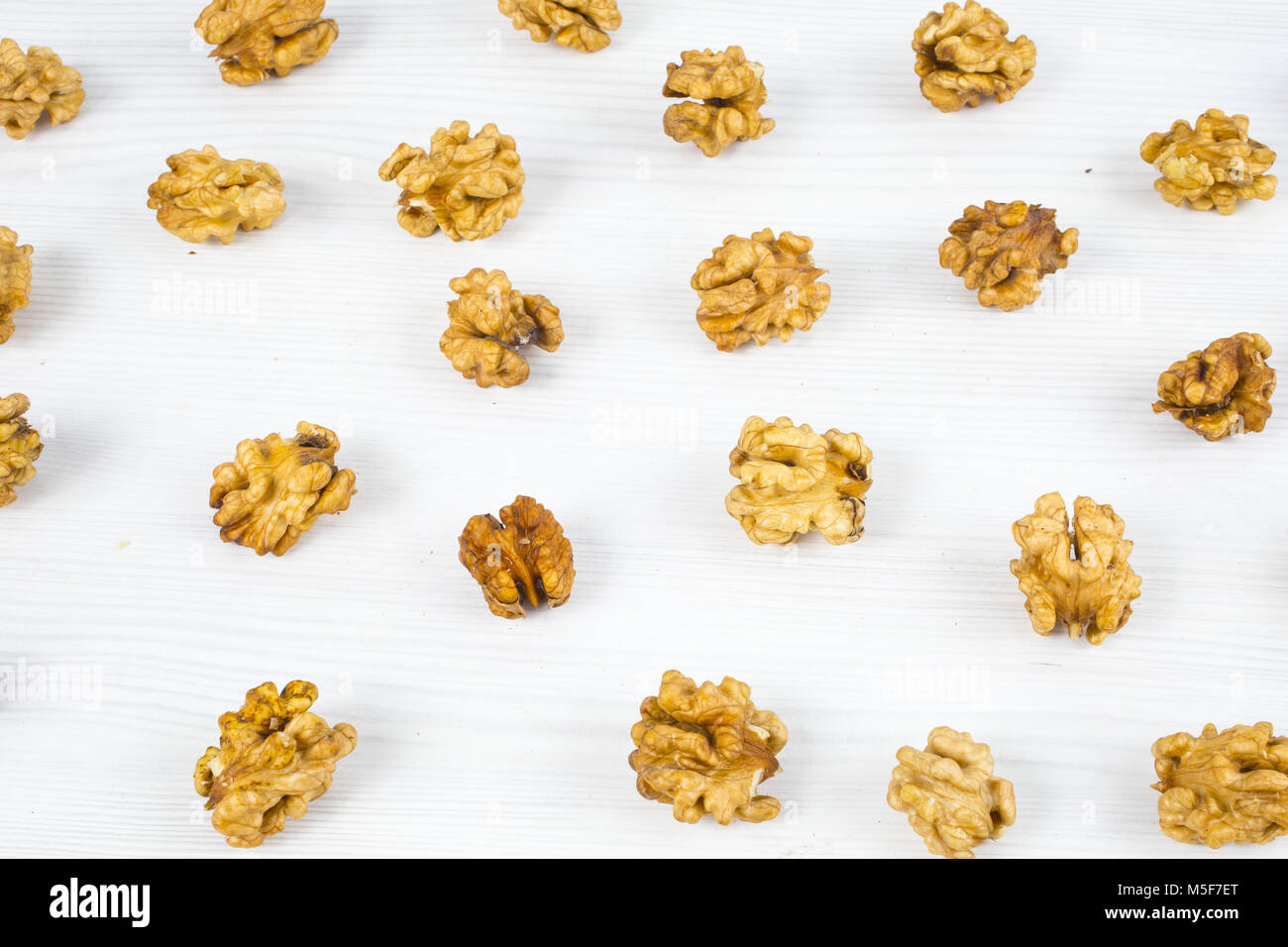 Walnuts brain hi-res stock photography and images - Alamy