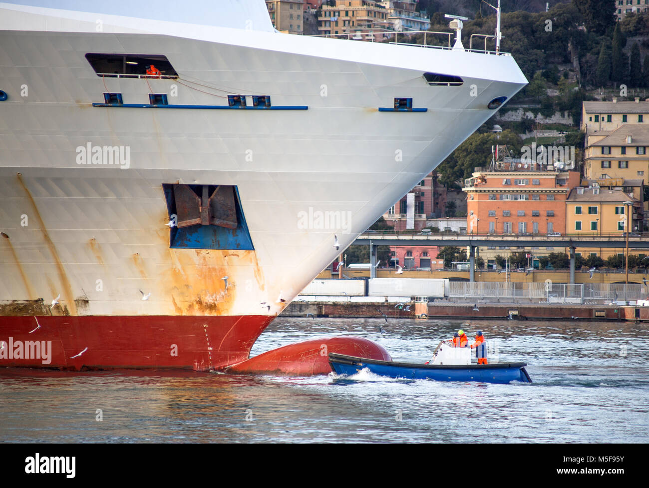 Mooring device hi-res stock photography and images - Alamy