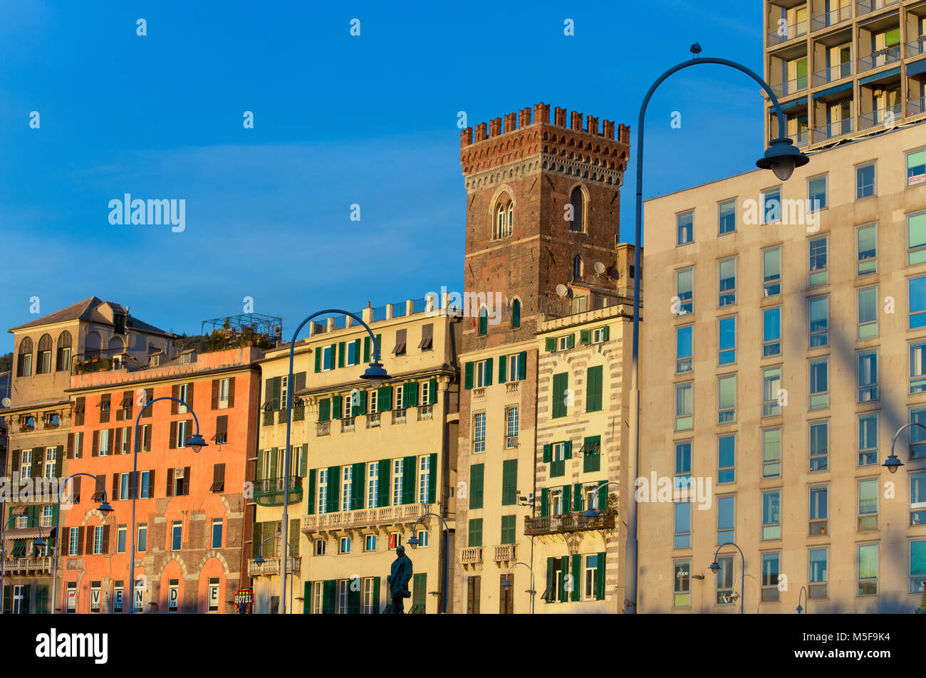 Old city genoa hi-res stock photography and images - Alamy