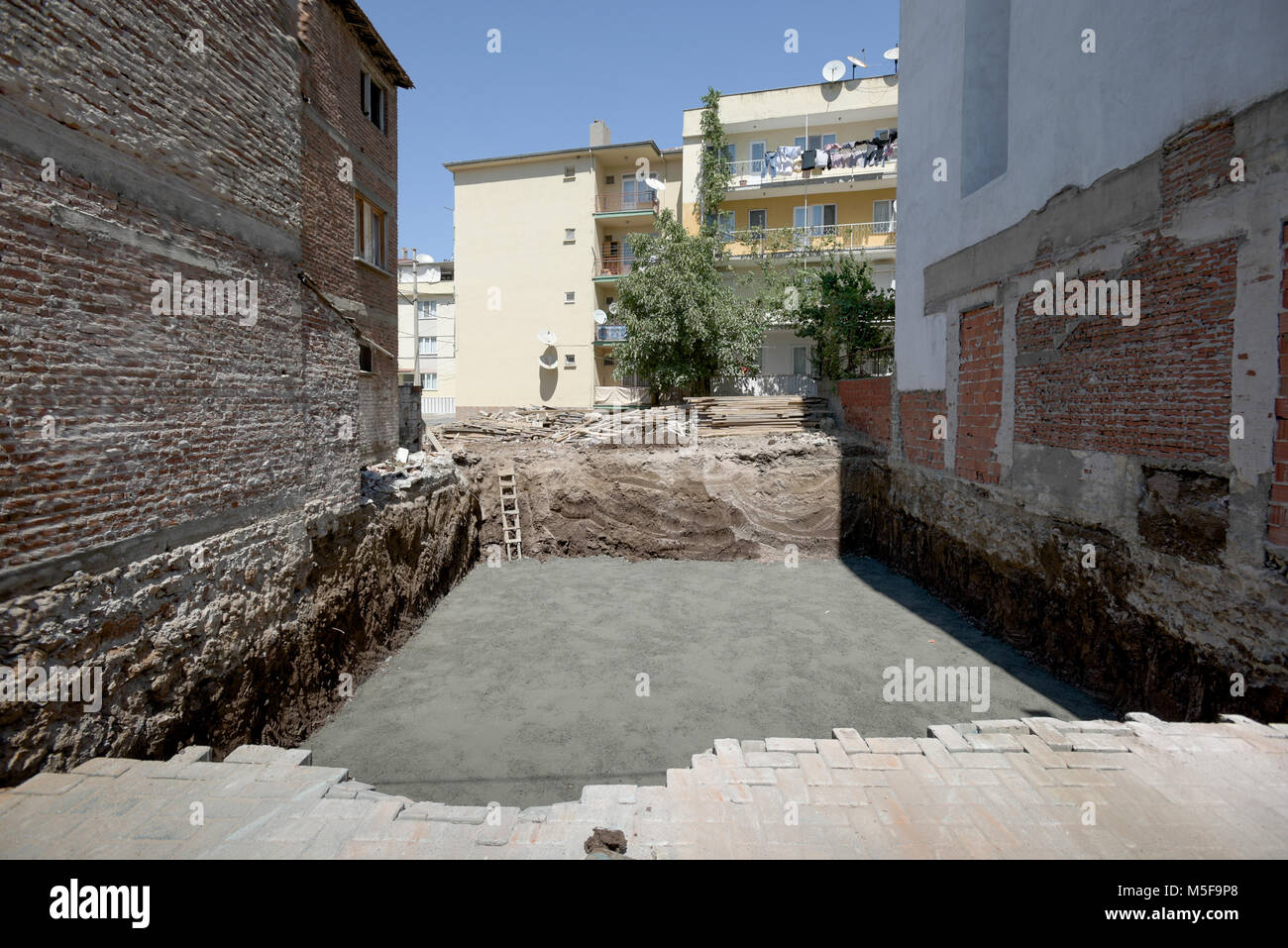 Buildings starting building construction hi-res stock photography and ...