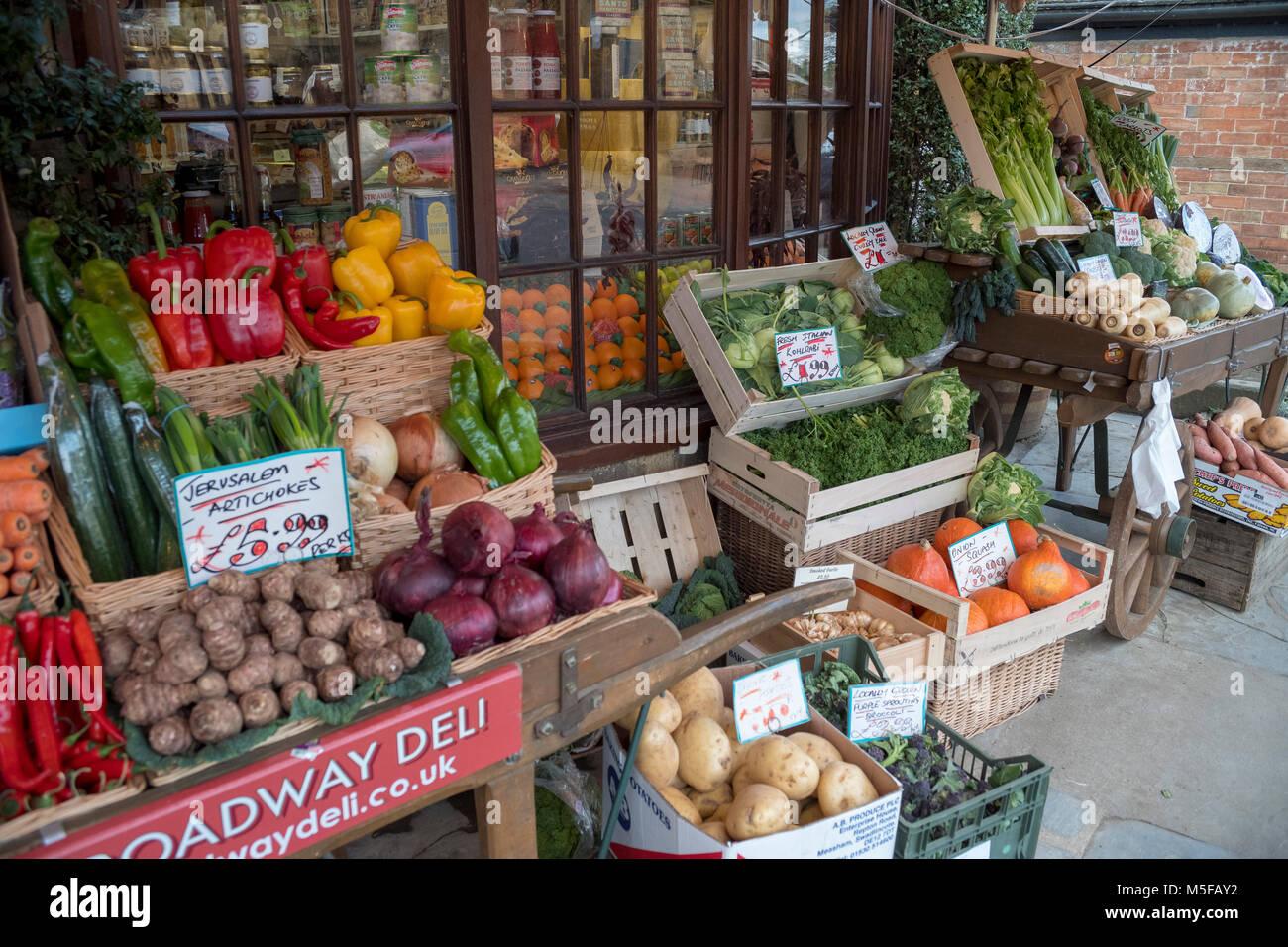 The High Street Broadway Village Worcesteshire English Cotswolds ...