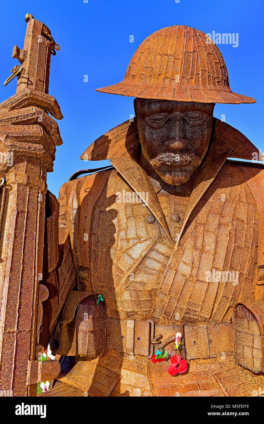 Seaham beach sculpture hi-res stock photography and images - Alamy